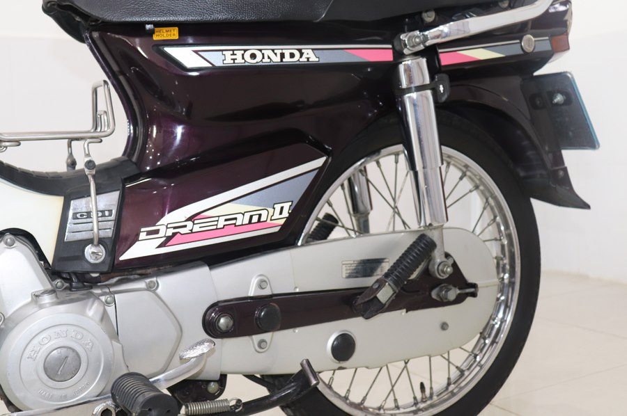 Honda Dream II Thái đời 1993 giá ngang SH mới tại Việt Nam