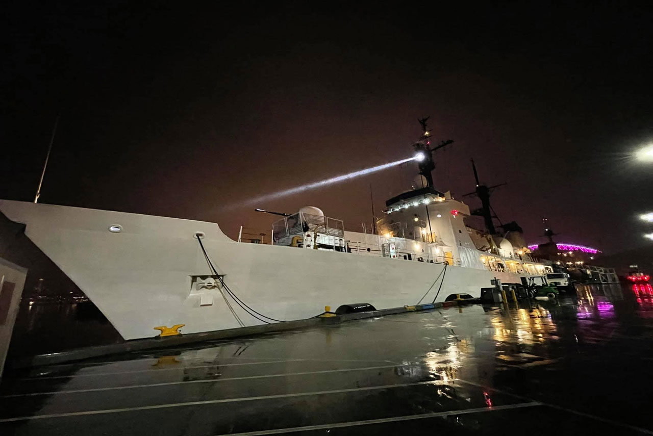 Ảnh đẹp tàu Cảnh sát biển Việt Nam tại Mỹ