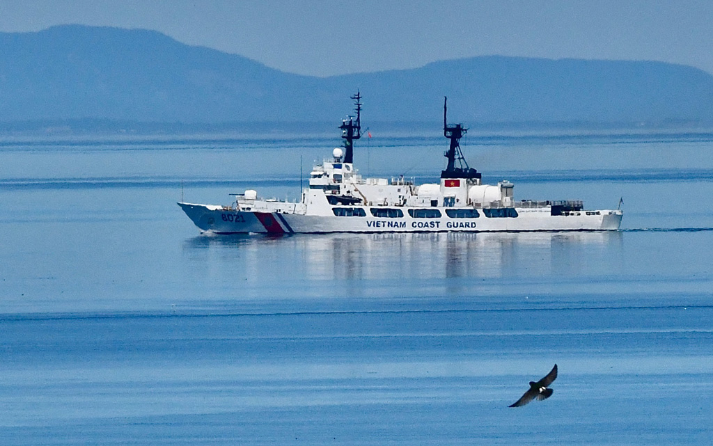 Tàu 8021 ‘củng cố quan hệ đối tác giữa cảnh sát biển Việt Nam và Mỹ’