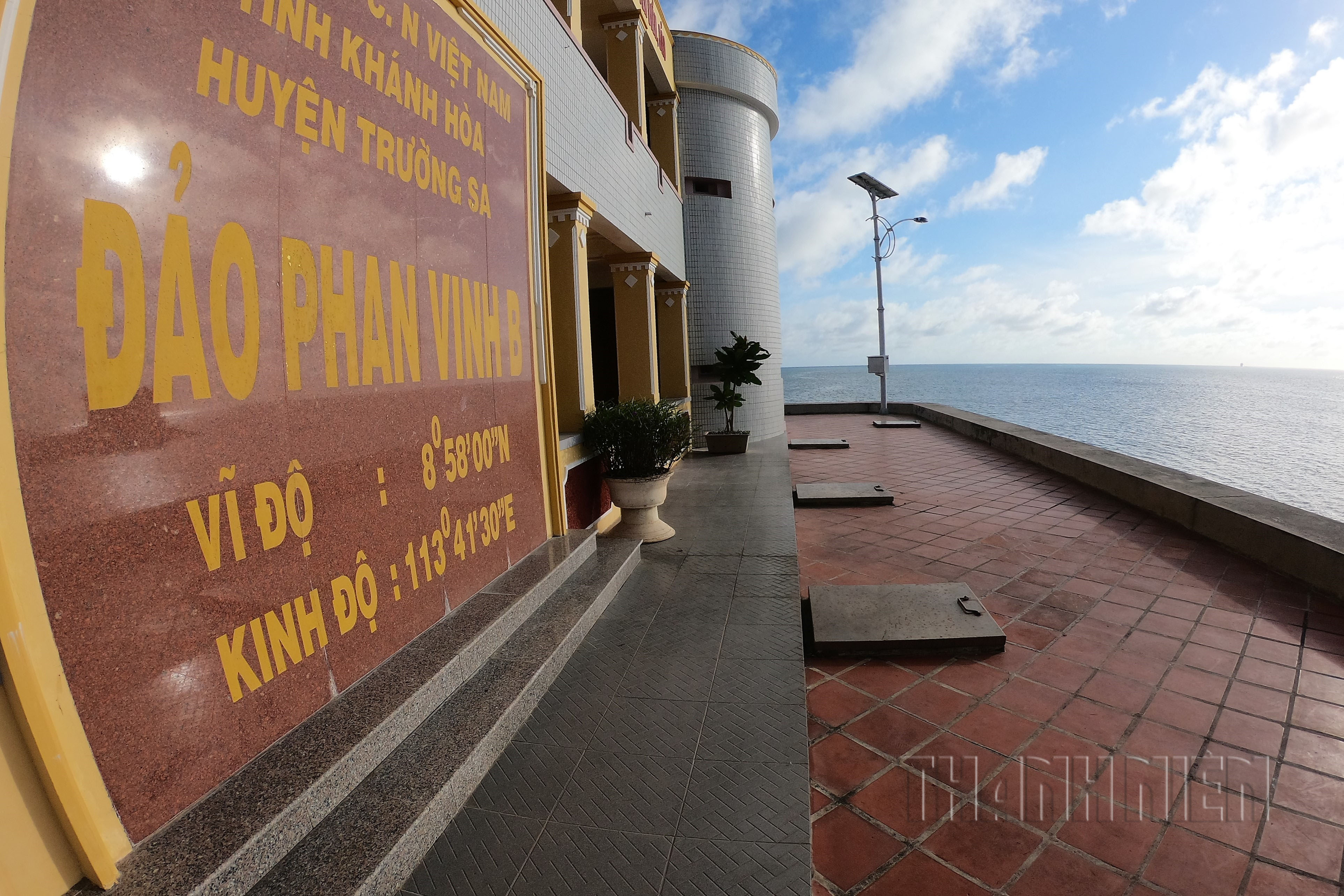 Vững chãi đảo chìm Phan Vinh B