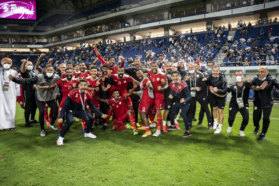 Đội trưởng tuyển Nhật Bản nhận lỗi sau thất bại choáng váng trước Oman