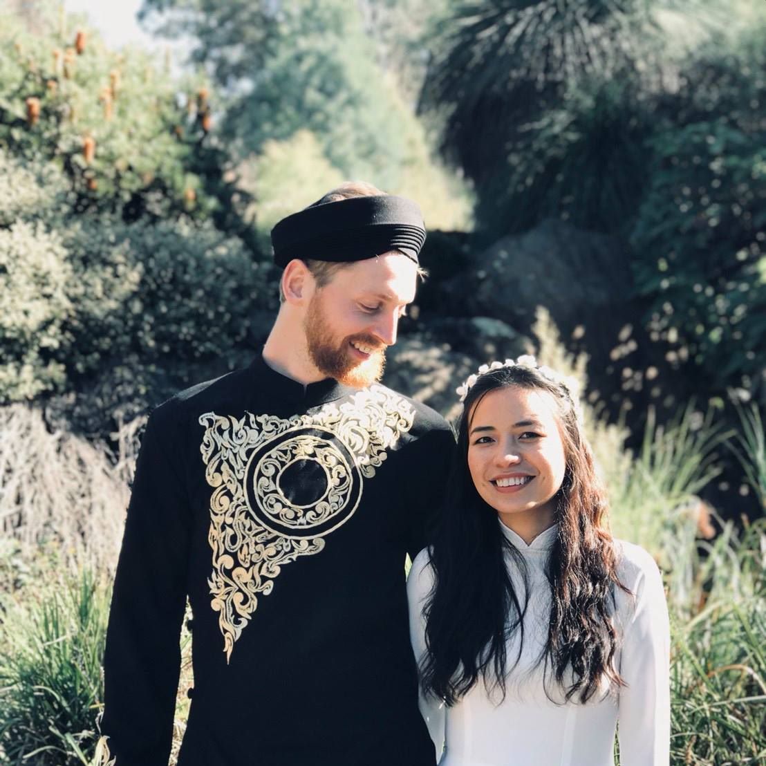 Anh Tây ‘phàn nàn’ vòi sen kiểu người Việt: Thánh troll chính hiệu!