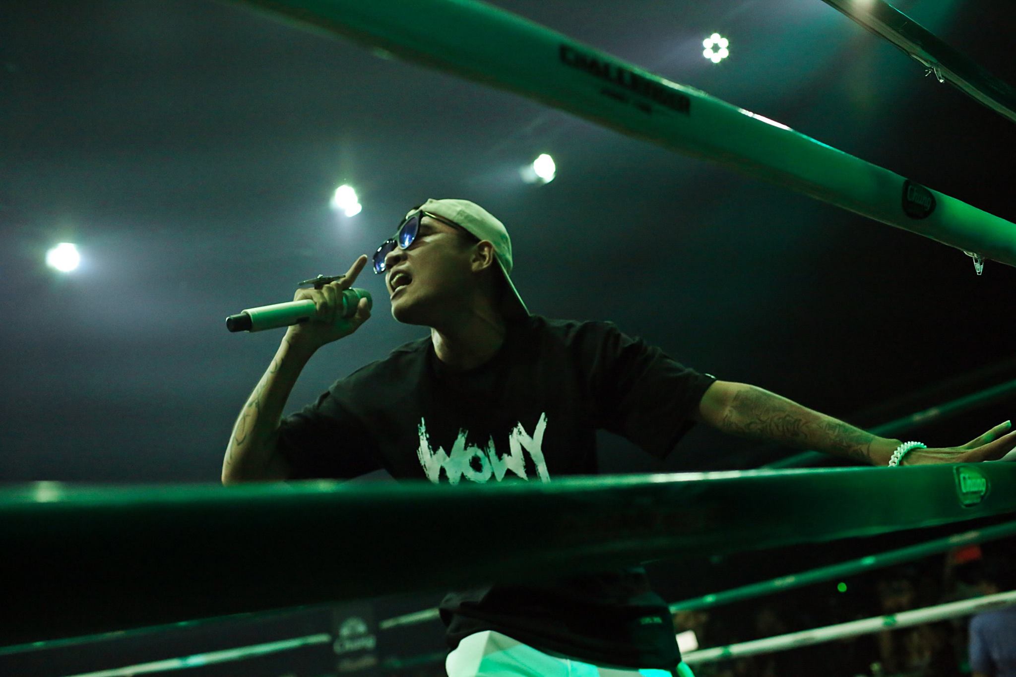 Wowy tiết lộ sự thật về “Lão Đại” và sợi dây chuyền khủng trên sân khấu ...