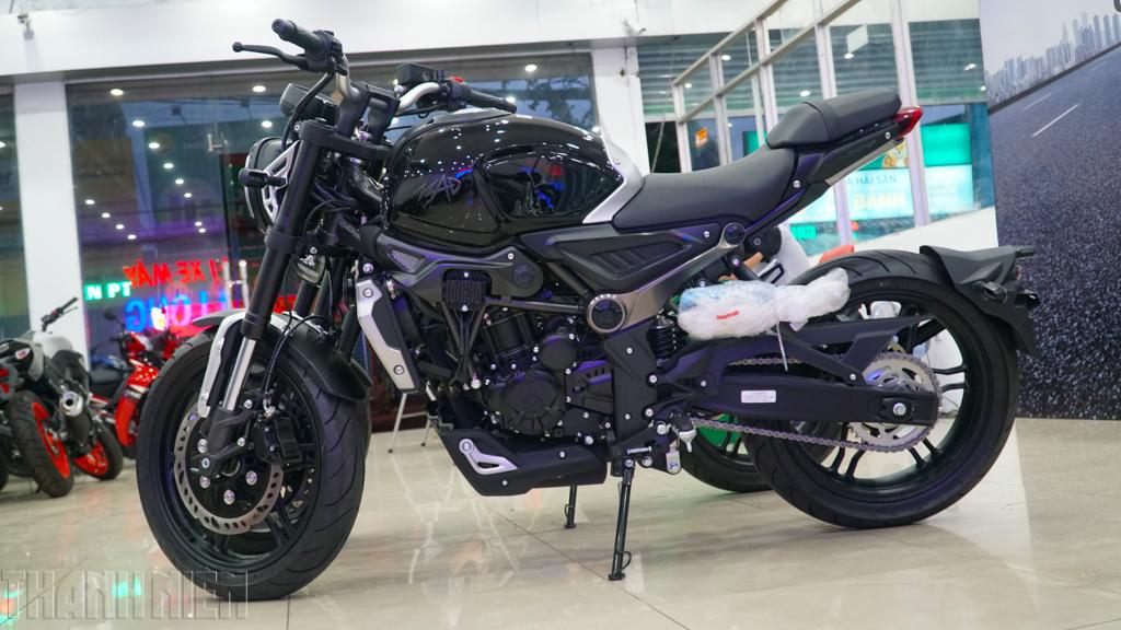 GPX MAD 300 về Việt Nam giá 75 triệu đồng, đối thủ Honda CB300R