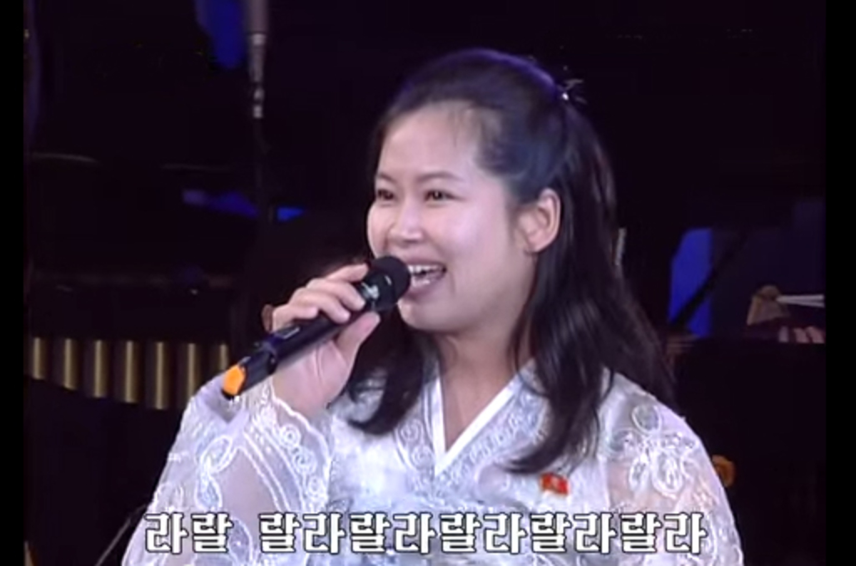 Hyon Song Wol, nữ ca sĩ quyền lực nhất Triều Tiên