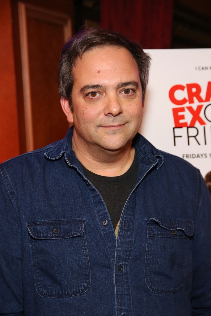 Ca sĩ kỳ cựu người Mỹ qua đời vì Covid-19