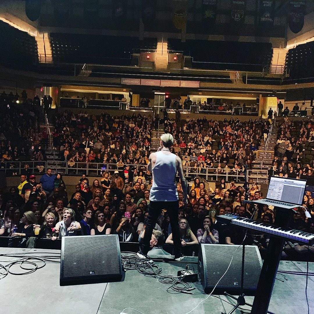 Aaron Carter: ‘Hoàng tử nhạc pop’ hết thời bị người thân xa lánh, bạn ...