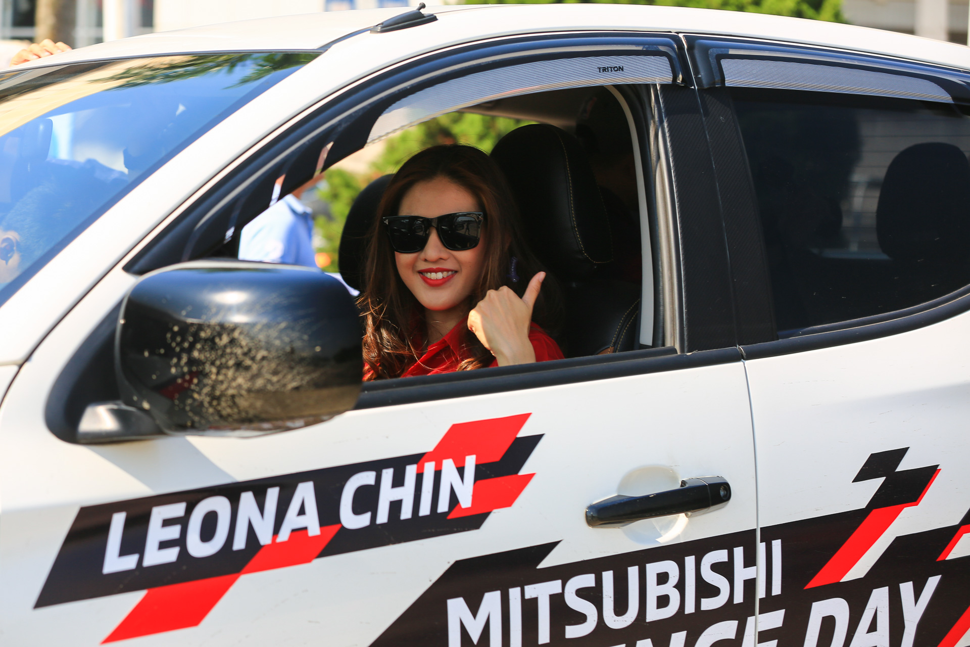 Trải nghiệm Mitsubishi, 'lắc lư' với nữ hoàng drift Leona Chin