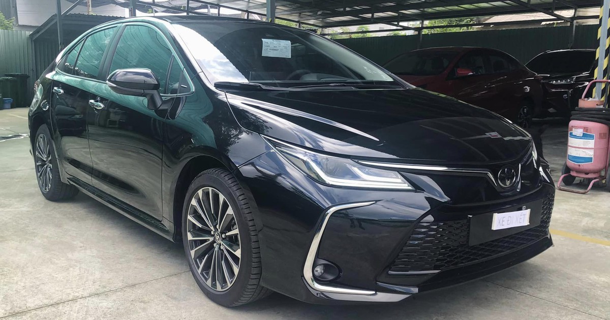 Toyota Corolla Altis 2023 nâng cấp trang bị, tăng giá bán tại Việt Nam