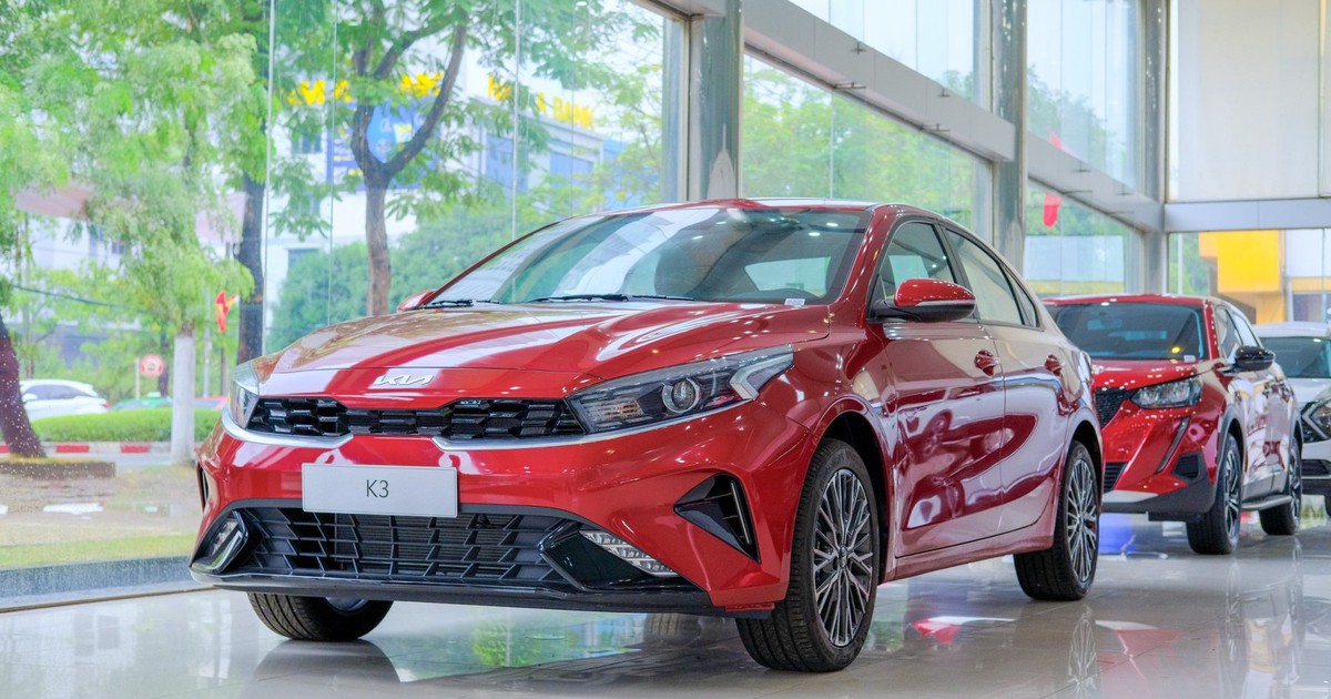 Kia K3 'thanh lý' giá ngang Toyota Vios