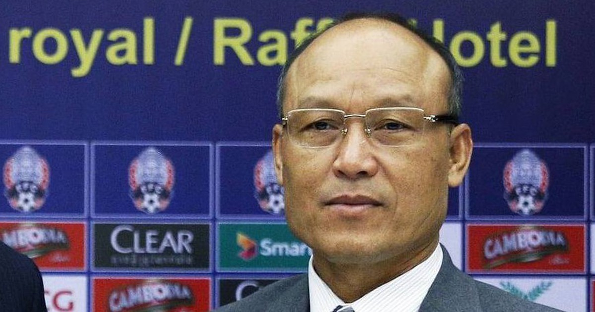 Tướng Sao Sokha được đề nghị vẫn làm Chủ tịch FFC bất luận U.22 Campuchia thắng hay thua