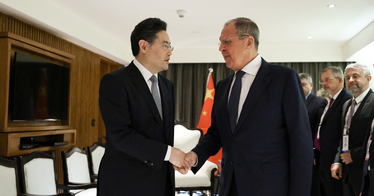 Trung Quốc cam kết tăng cường hợp tác với Nga, Ấn Độ