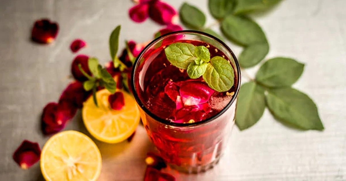 Gulab sharbat - giải khát mùa hè bằng nước hoa hồng tươi kiểu Iran