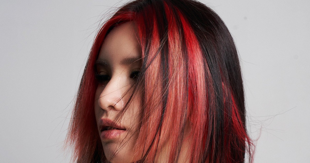 Nhuộm tóc phong cách nàng tiên cá chất như rapper Như Mỹ, TikToker Dantee