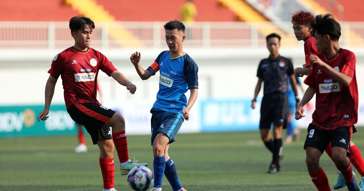 Đội Trường ĐH SPKT TP.HCM 3-0 đội Trường ĐH Quốc tế Sài Gòn: Bản lĩnh ...