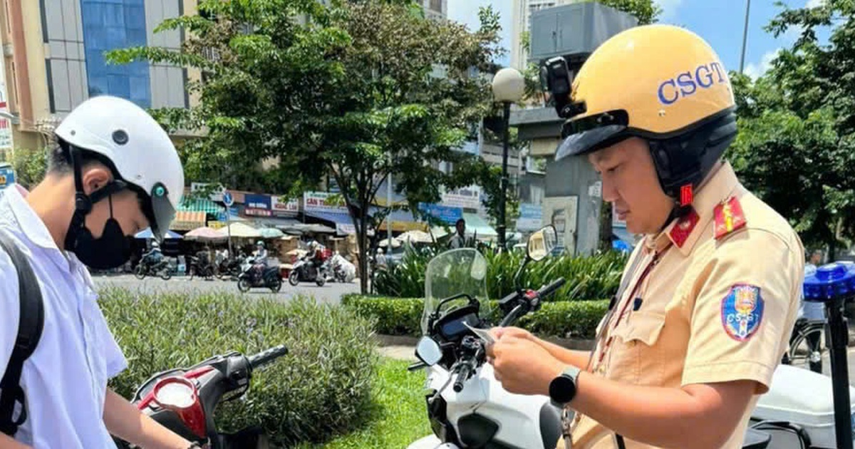 CSGT TP.HCM tăng cường kiểm tra, xử lý học sinh vi phạm luật giao thông