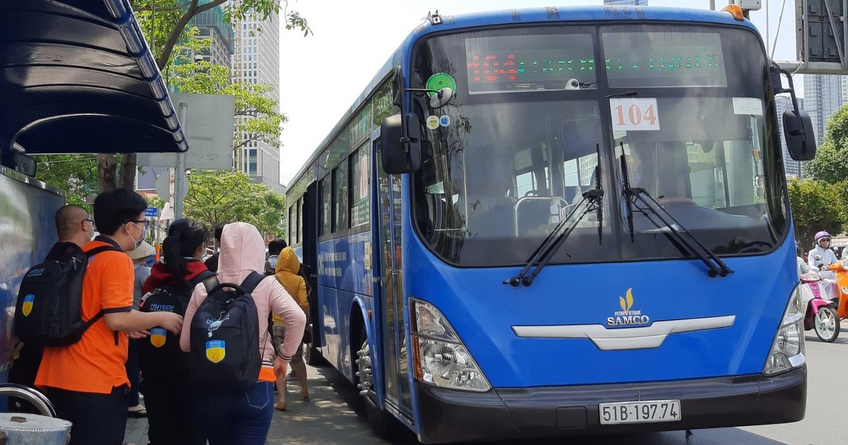 Sắp có 2 tuyến xe buýt nội bộ phục vụ sinh viên Đại học Quốc gia TP.HCM