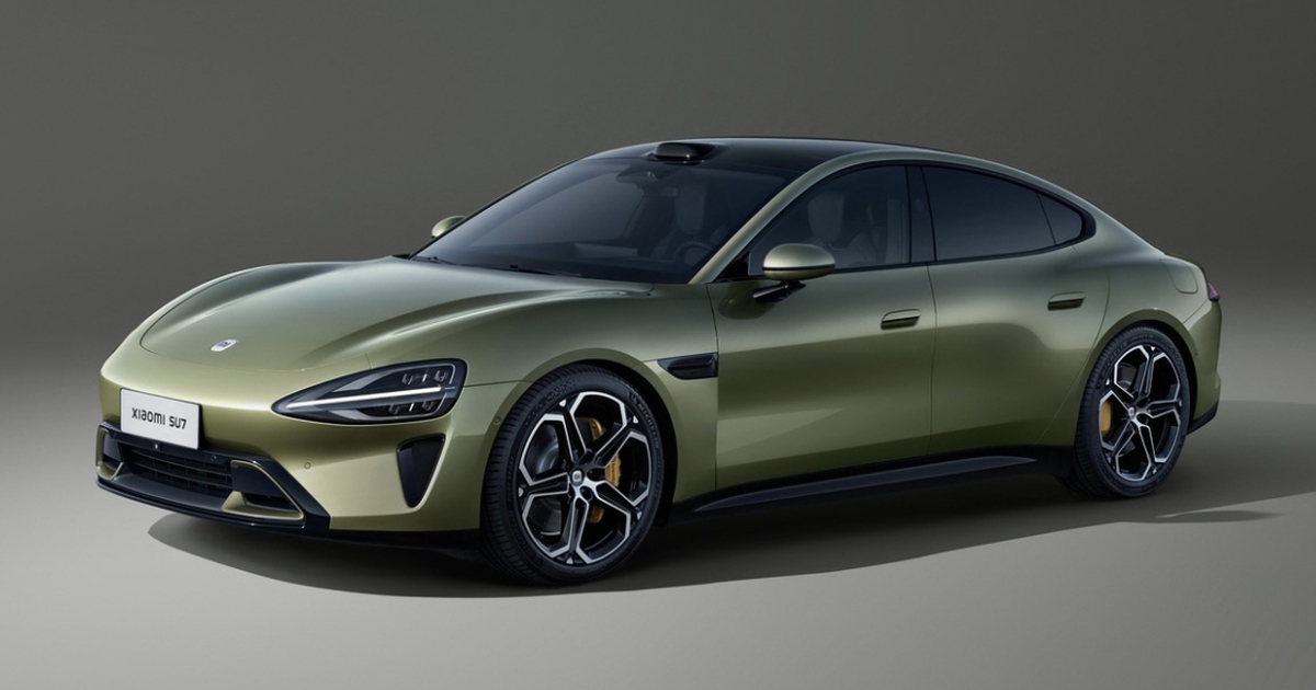 CEO Ford sử dụng và khen ô tô điện Trung Quốc Xiaomi SU7