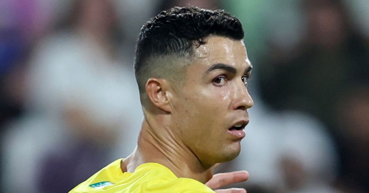 Ronaldo chính thức lên tiếng vụ chiếc thẻ đỏ ‘đáng hổ thẹn’