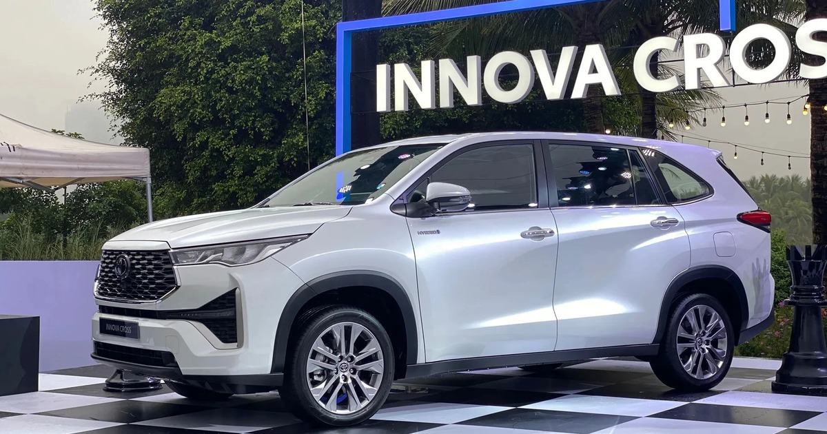 Xe gia đình cỡ nhỏ: Bộ đôi Toyota Innova, Veloz 'phả hơi nóng' vào ...
