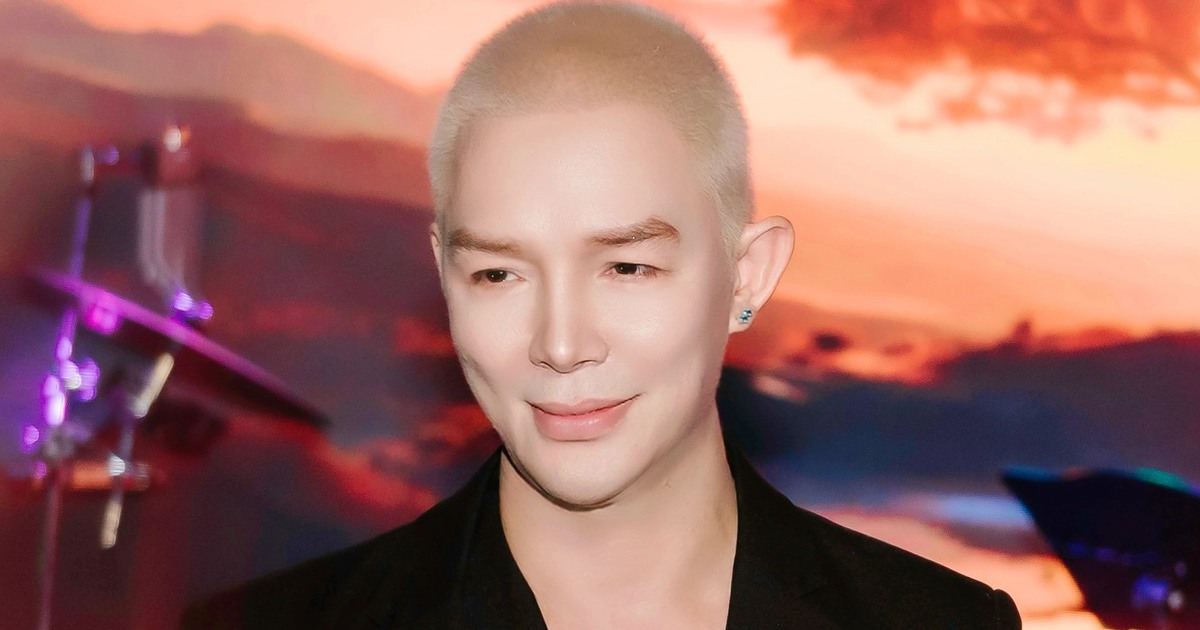 Vẻ ngoài khác lạ của Nathan Lee khi trở lại biểu diễn