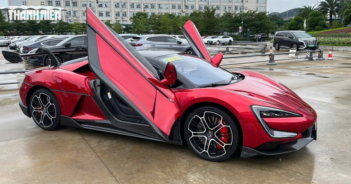 Cận cảnh siêu xe điện Trung Quốc có thể 'nhún nhảy' tại chỗ