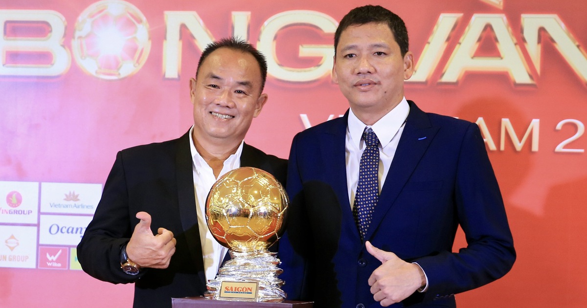 Quả bóng vàng Việt Nam 2025: Người hùng SEA Games Đình Bắc hay Hoàng Đức?