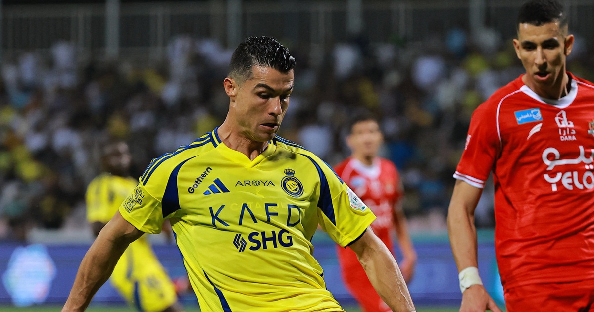 Vì sao Ronaldo không thể đến Iran?