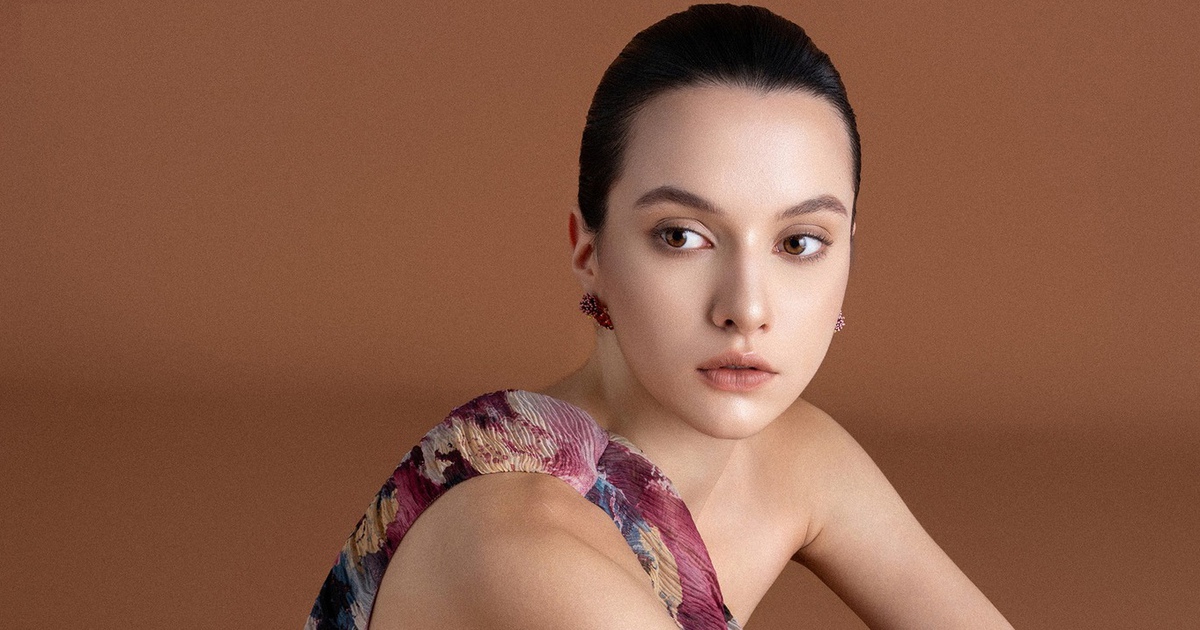 Váy midi tuy đơn giản nhưng lại đẹp xuất sắc, đáng sắm nhất mùa này