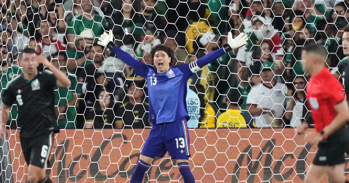 Mexico chính thức điền tên thủ môn Ochoa dự World Cup, sánh ngang Messi ...