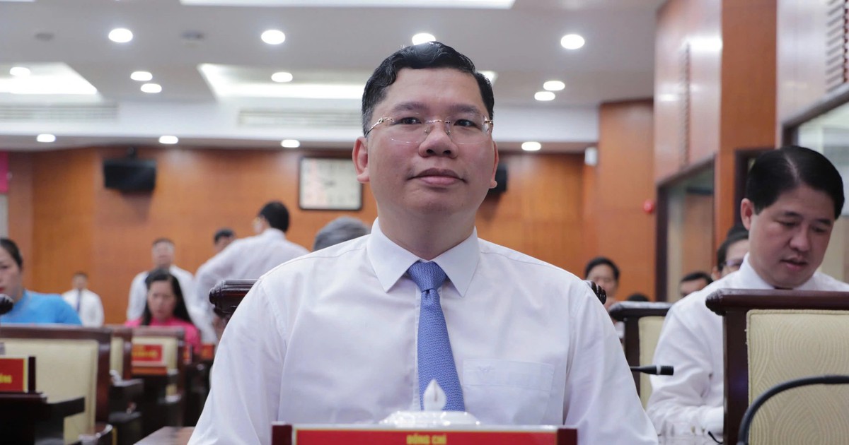 TP.HCM điều chỉnh nhiệm vụ của Phó chủ tịch Hoàng Nguyên Dinh