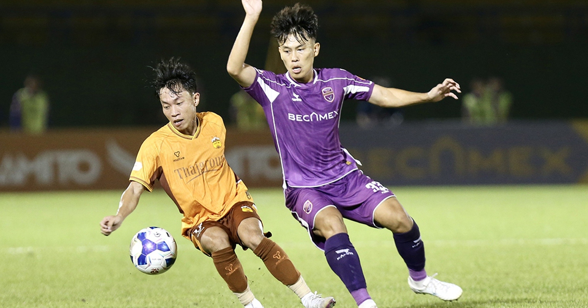CLB Becamex TP.HCM chia tay V-League, lời xin lỗi cay đắng