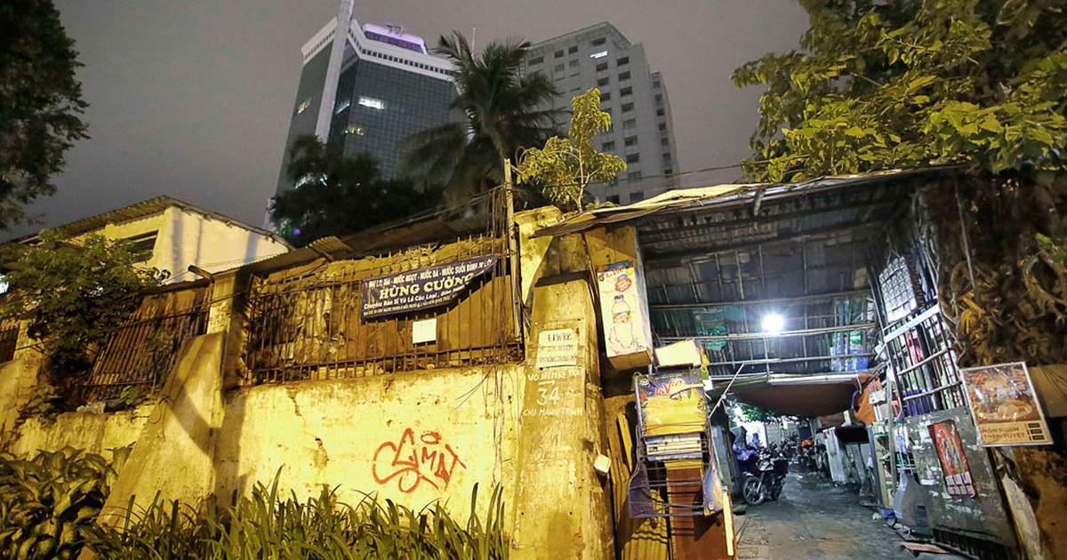 TP.HCM thu hồi hơn 6.000 m2 'đất vàng' 2 mặt tiền đường Nguyễn Du và ...