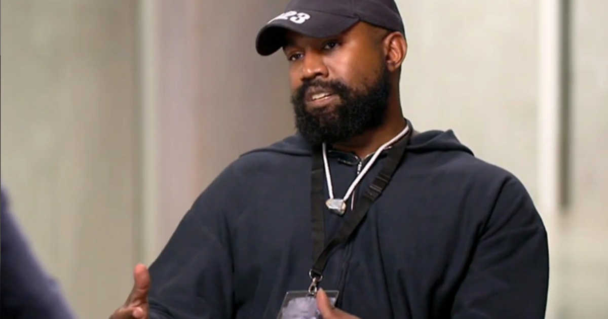 Nhân viên cũ cáo buộc rapper Kanye West ca ngợi Hitler, Đức Quốc xã