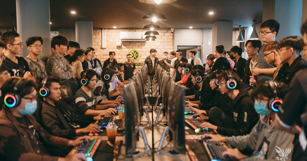 CyberCore X4 Gaming - Tiệm net 'chơi là mê' tại Quận 4