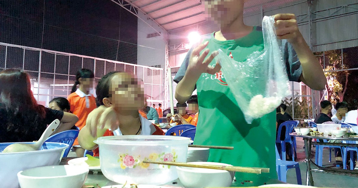 Nội trú - góc khuất sau cổng trường: 'Vua'…một cõi