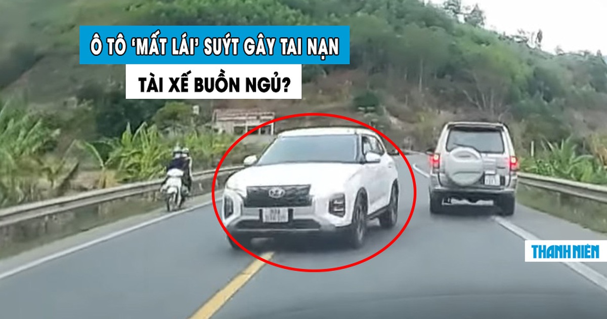Kinh hoàng ô tô con lấn làn, lao thẳng vào xe ngược hướng: Tài xế buồn ngủ?