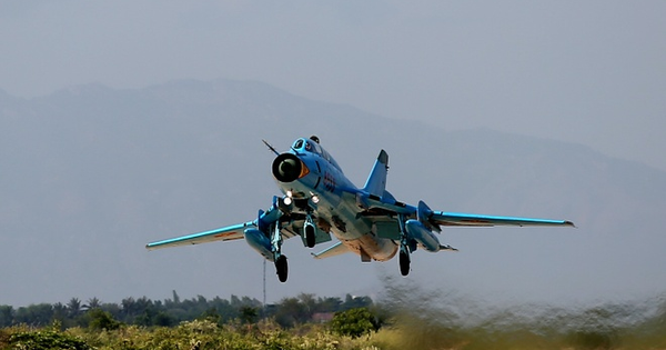Máy bay Su-22 rơi ở Yên Bái, một phi công hy sinh
