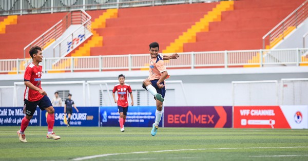 ‘Ngoại binh’ Vilay Sayyalath vui sướng khi đi vào lịch sử giải Thanh ...