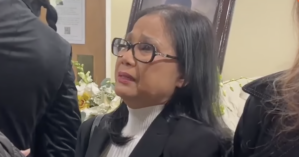 Tài Linh lặng lẽ đến viếng NSND Diệp Lang tại Mỹ