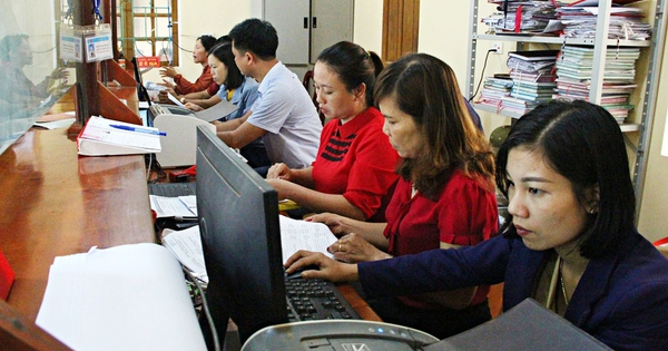 46.100 cán bộ dôi dư do sáp nhập huyện, xã sẽ được giải quyết thế nào?