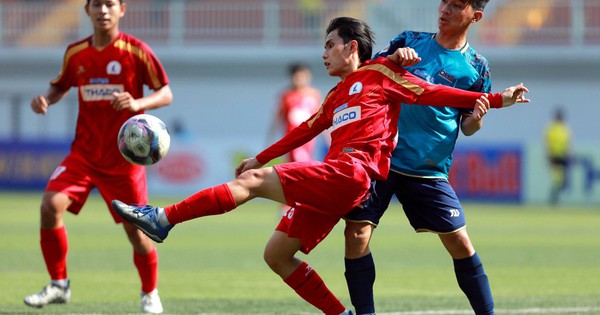 Trường ĐH KHTN 6-1 Trường ĐH Hùng Vương TP.HCM: Tưng bừng ngày chia tay