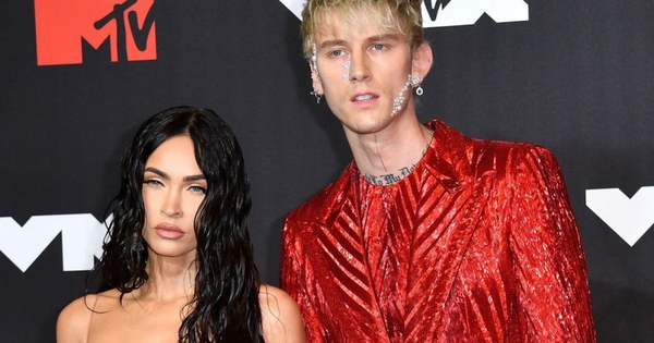 Bom Sex Megan Fox Và Tình Trẻ Rạn Nứt