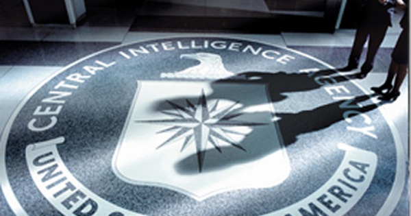 Vén màn quy trình tuyển mộ của CIA