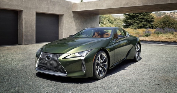 Lexus LC 500 Inspiration 2020 ấn tượng với màu sơn bắt mắt