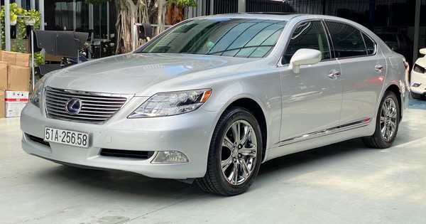Lexus LS600hL - Xe sang 15 năm tuổi nhưng công nghệ trước thời đại