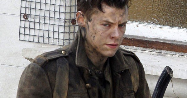 Harry Styles được so sánh với huyền thoại Heath Ledger