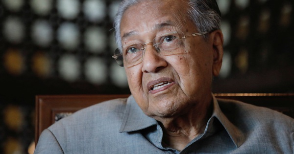 Lần đầu mất ghế quốc hội sau 53 năm, sự nghiệp của 'huyền thoại ...